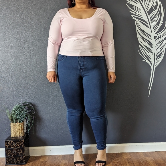 Fabletics | Tops | Fabletics Oasis Twist Top | Poshmark